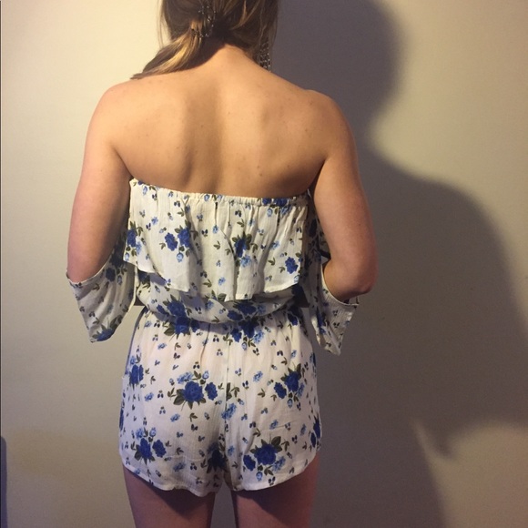 Poof! | Dresses | Beautiful Flowered Romper | Poshmark